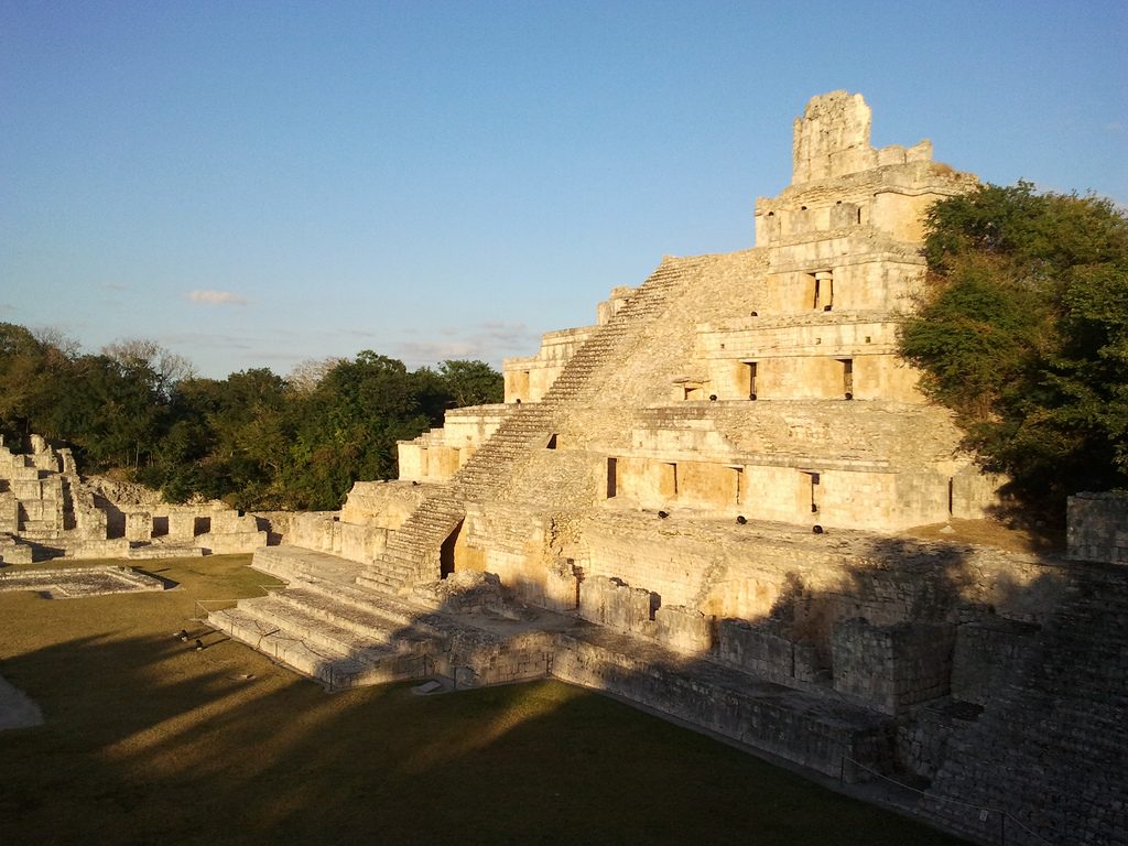 Conoce la zona arqueológica de Edzná en el estado de Campeche