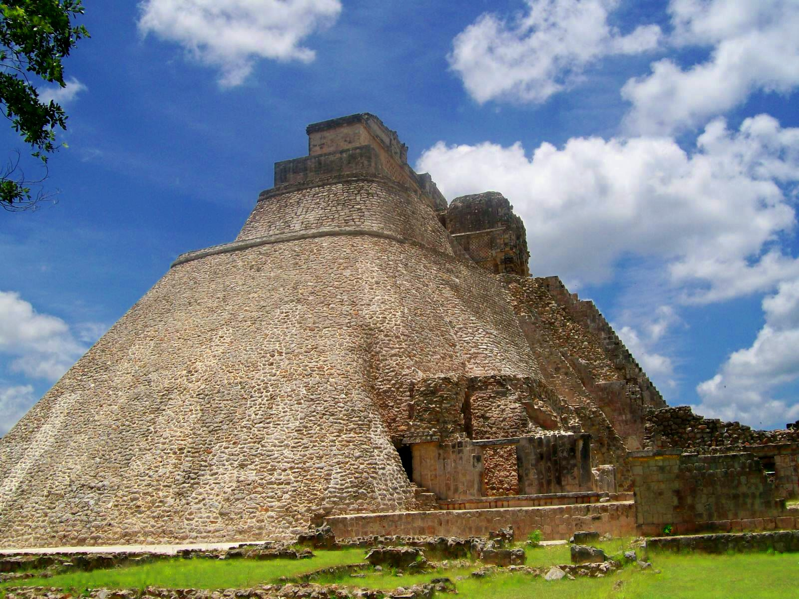 Zona arqueológica de Uxmal, un sitio que debes visitar