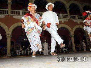 Vestimenta típica de Yucatán, tradición que nos distingue