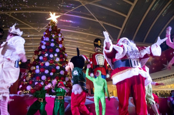 Arranca la navidad, encendido de árboles navideños en Mérida